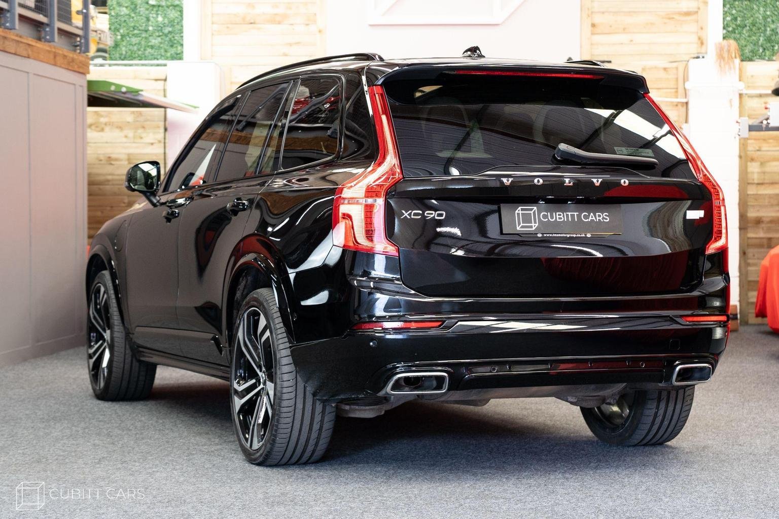 SOLD - Used VOLVO XC90 2020 Black in Bingley, West Yorkshire | Cubitt Cars